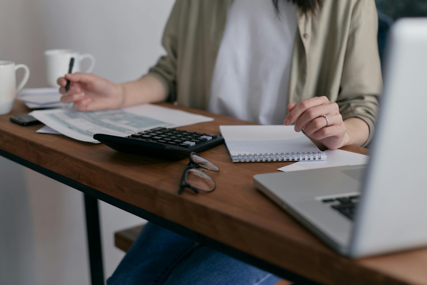 Create Perfect French Invoice in 2026: A Quick & Simple Guide!